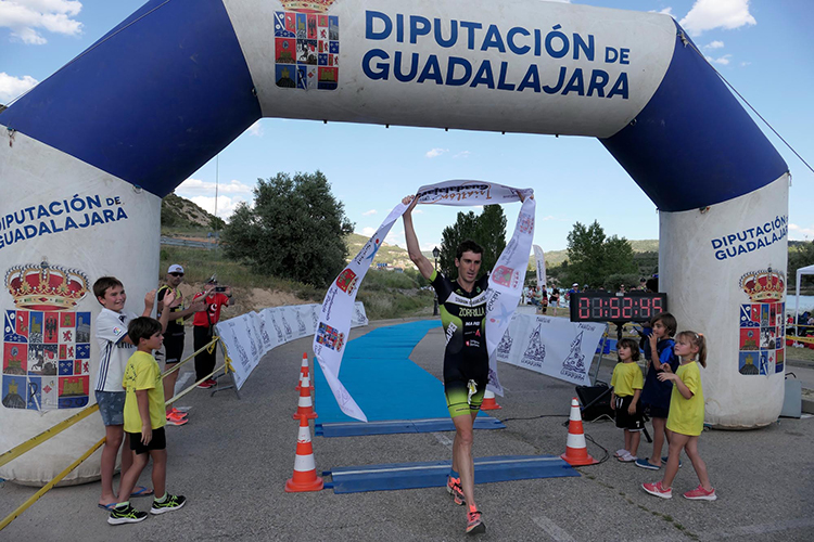 Fernando Zorrilla y Natalia Castro se imponen en el XIII Triatlón de ...